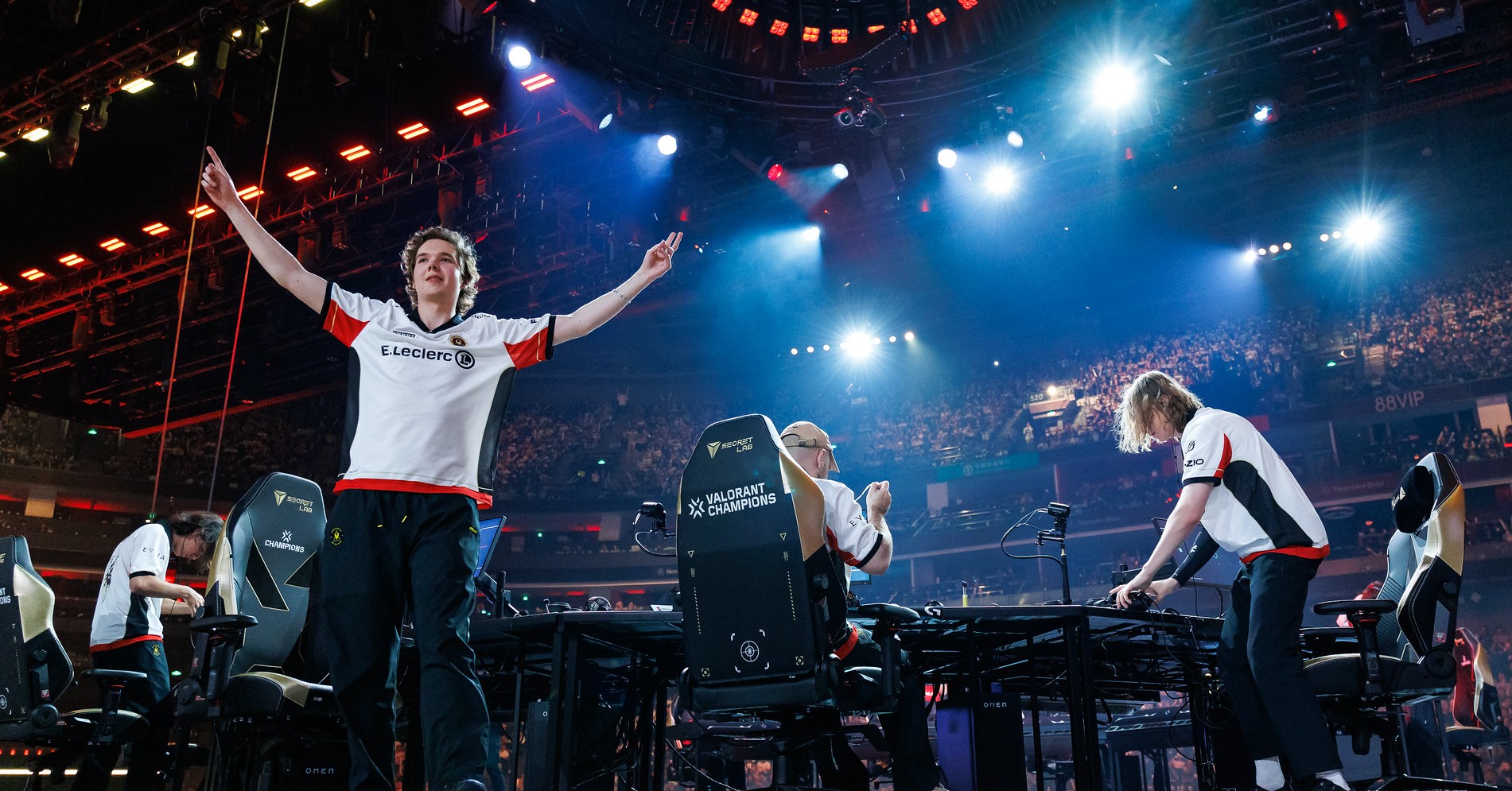 Vitality Books Grand Final Rematch With 3 1 Over 100 Thieves Vlrgg 5880